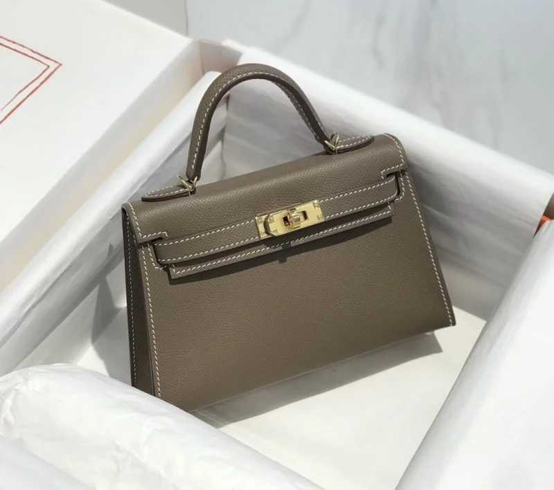 Indistinguishable Hermes Kelly Bags