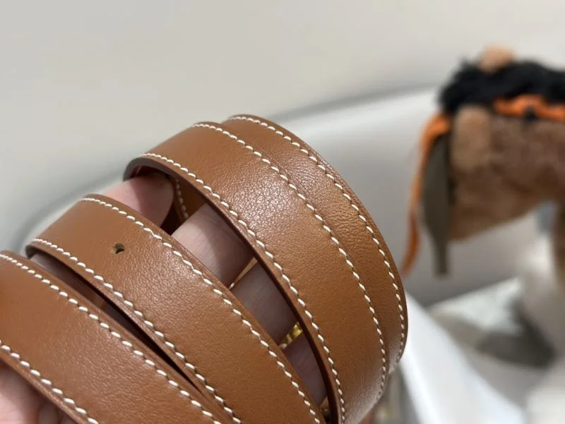 Indistinguishable Hermes Kelly Bags