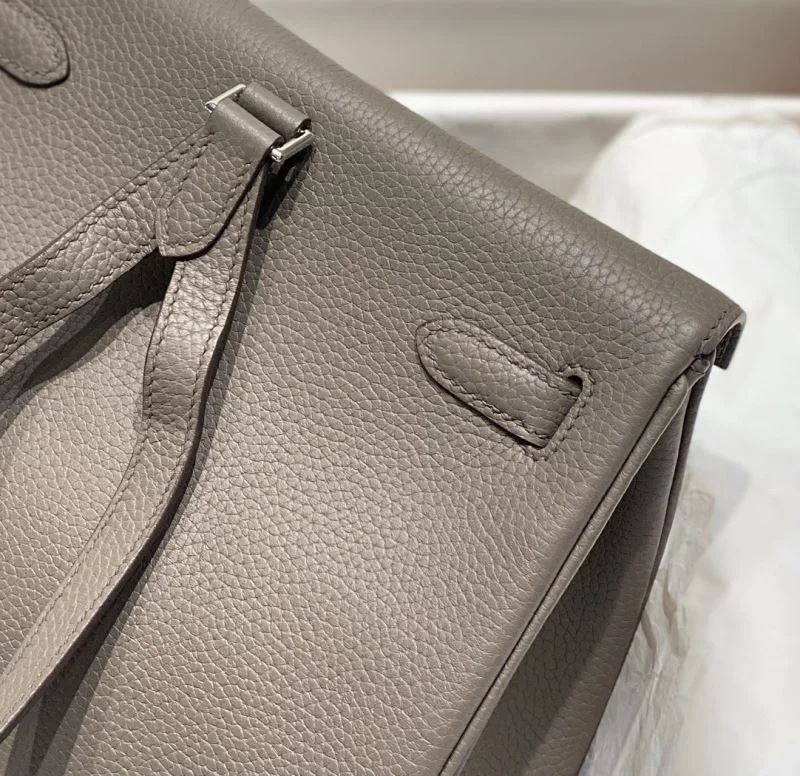 Top mirror Hermes Kelly Bags