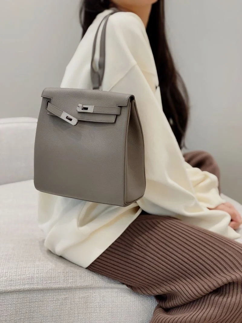 Top mirror Hermes Kelly Bags