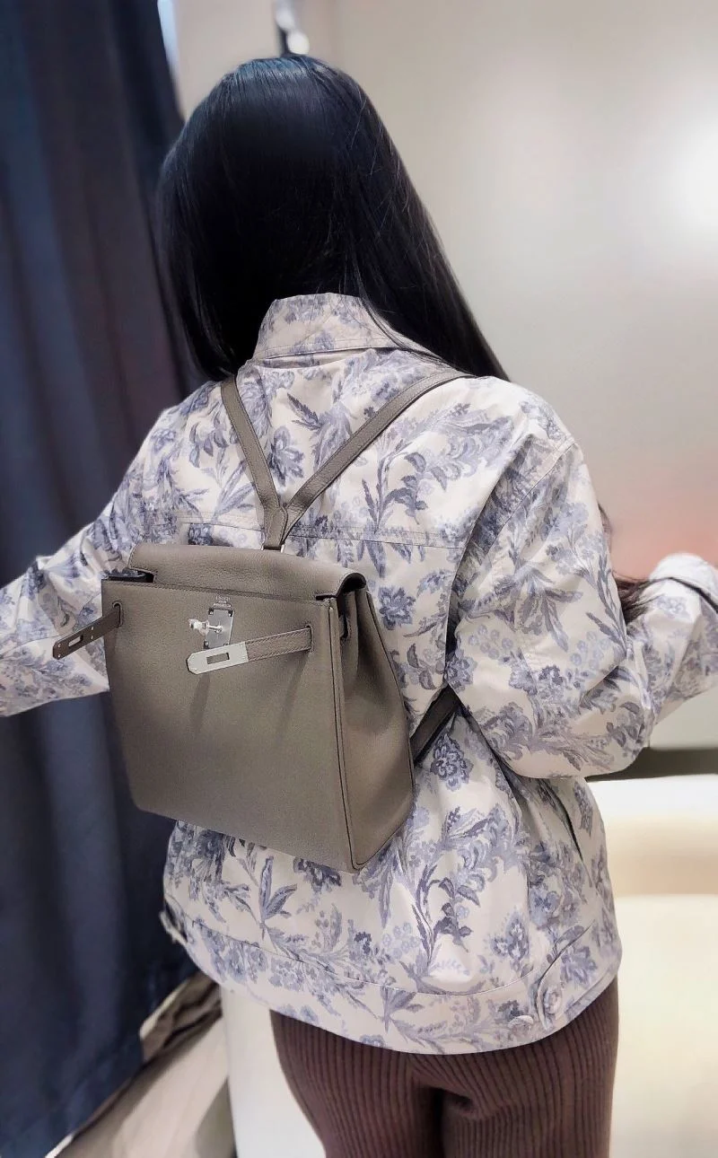 Top mirror Hermes Kelly Bags