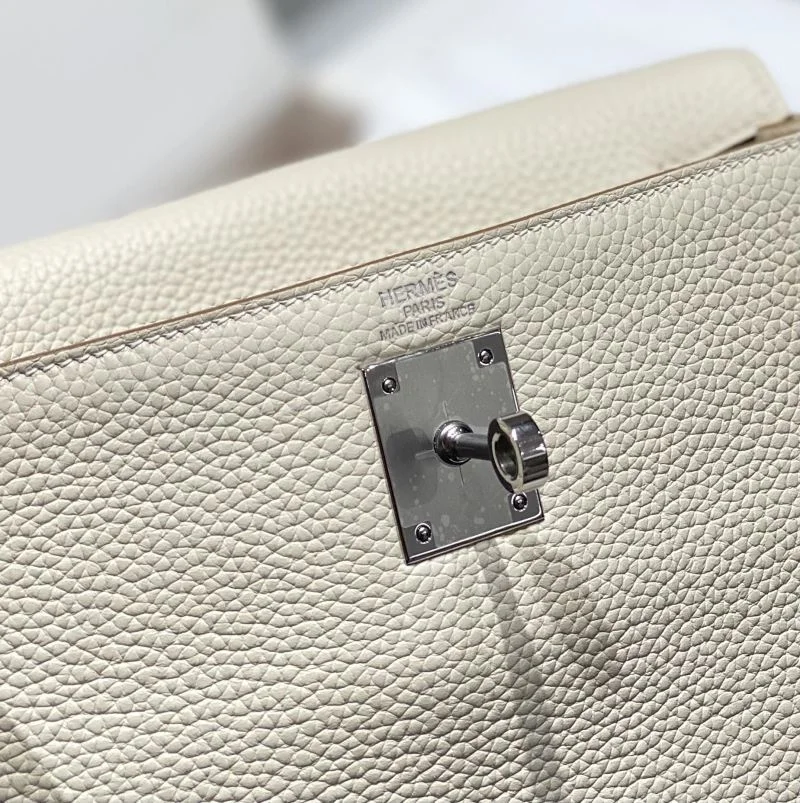 Top mirror Hermes Kelly Bags