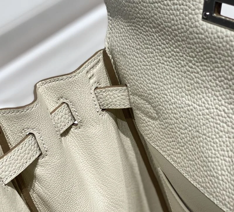 Top mirror Hermes Kelly Bags
