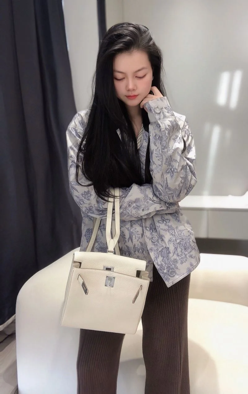 Top mirror Hermes Kelly Bags