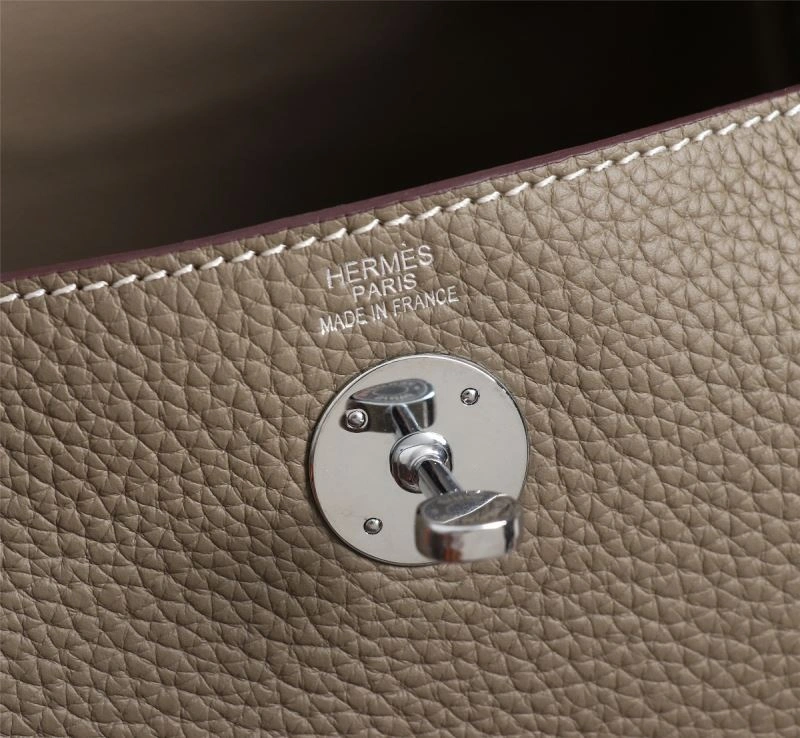 Top mirror Hermes Lindy Bags