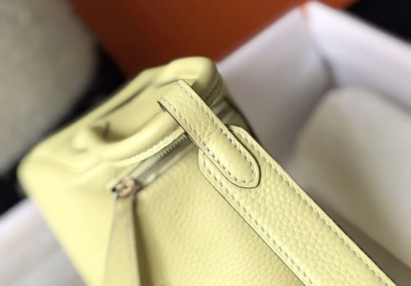 Value-priced Hermes Lindy Bags