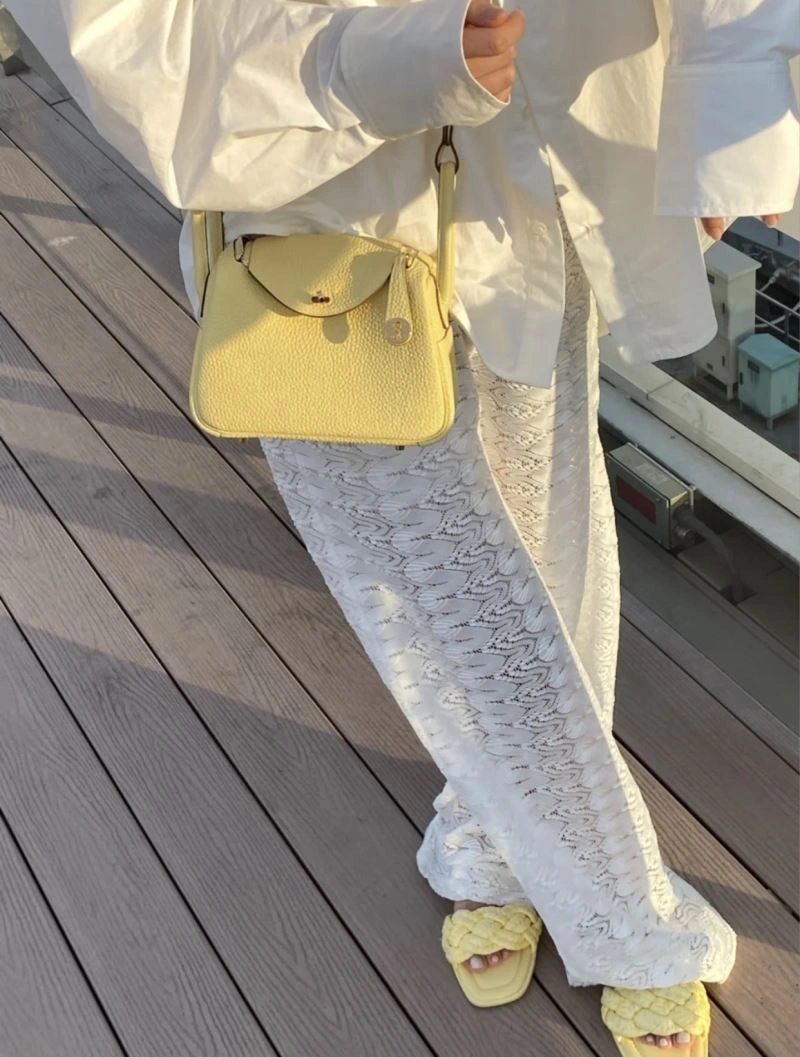 Value-priced Hermes Lindy Bags