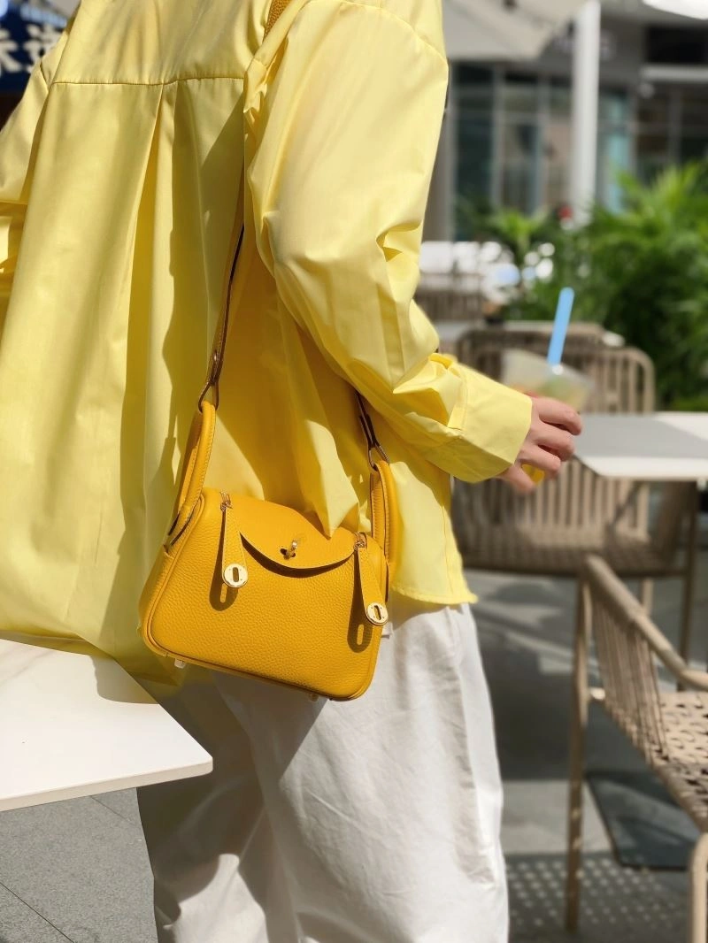Low-cost Hermes Lindy Bags