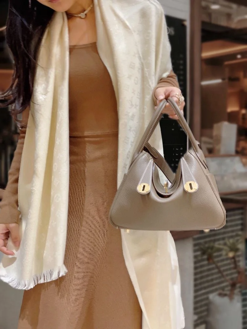 Bargain Hermes Lindy Bags