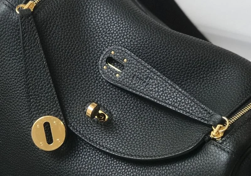 Top mirror Hermes Lindy Bags