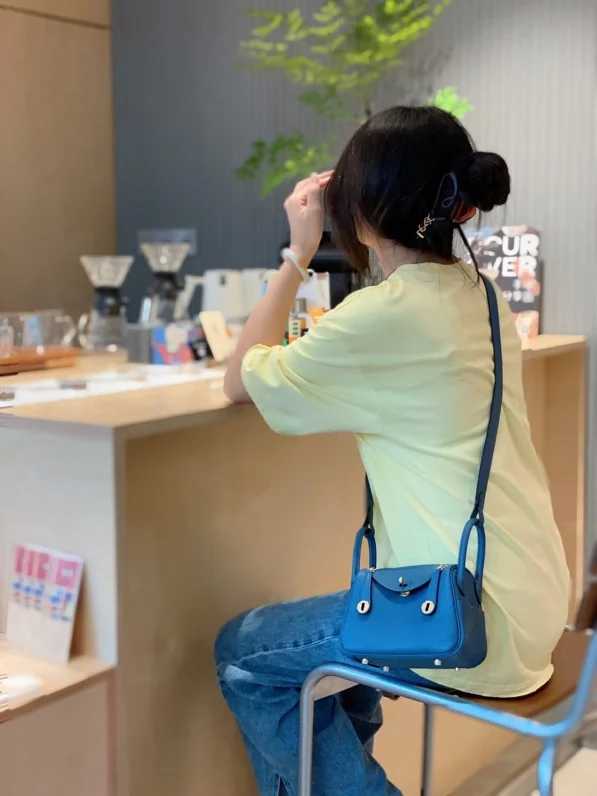 Discounted Hermes Lindy Bags