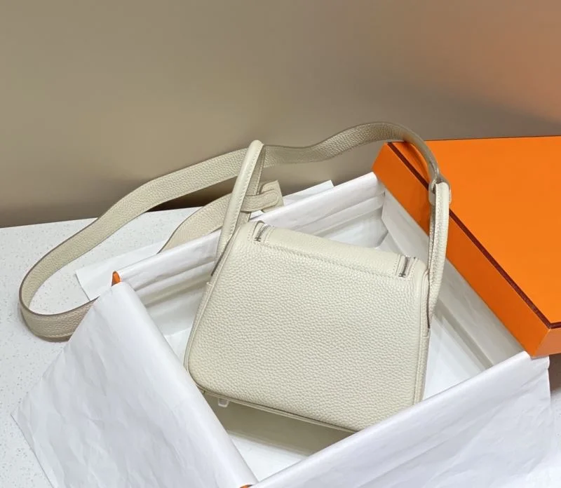 Top mirror Hermes Lindy Bags