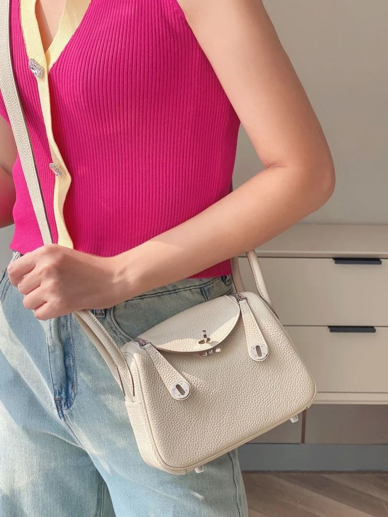 Top mirror Hermes Lindy Bags