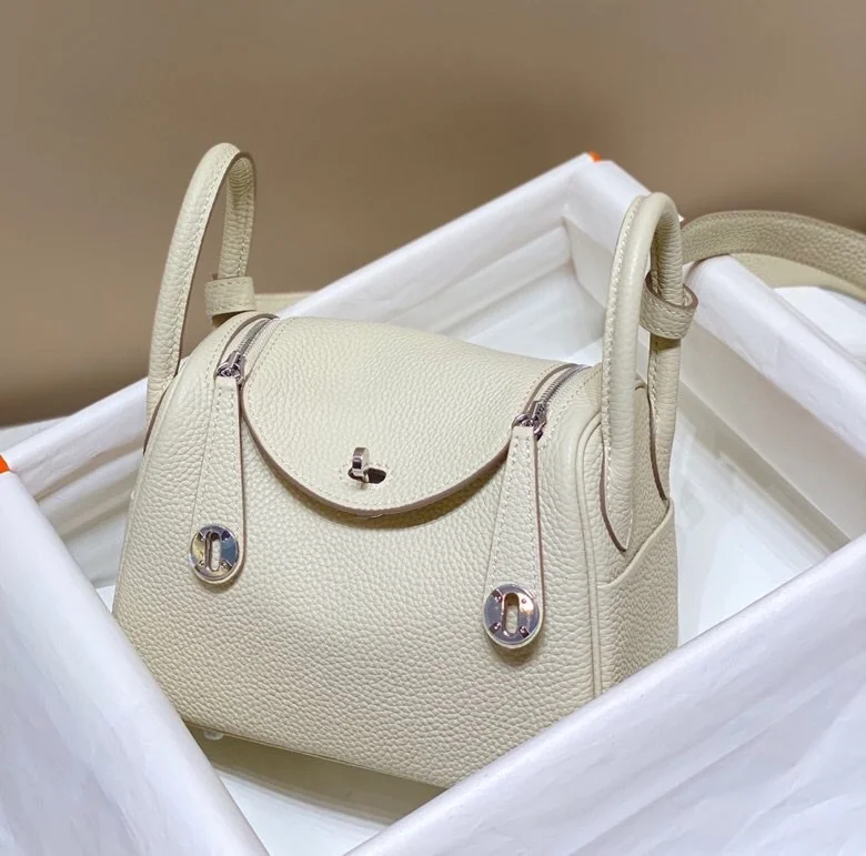 Top mirror Hermes Lindy Bags