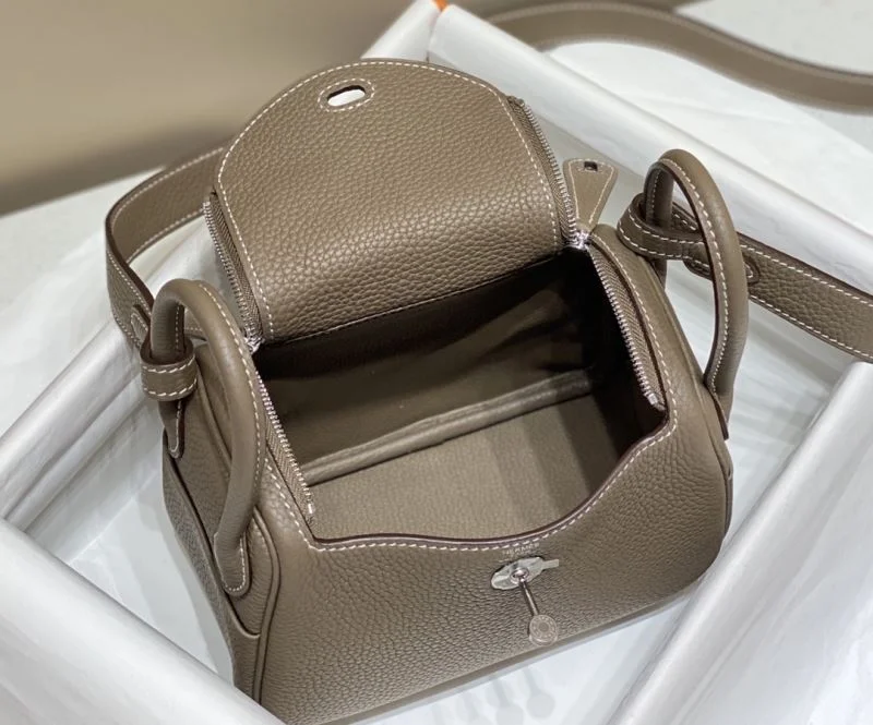 Top mirror Hermes Lindy Bags