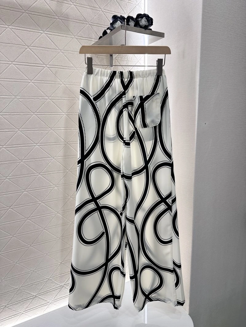 Value-priced Hermes Long Pants