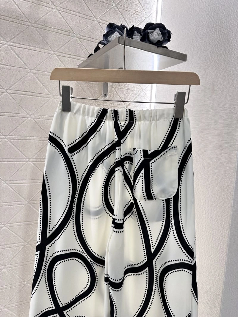 Value-priced Hermes Long Pants
