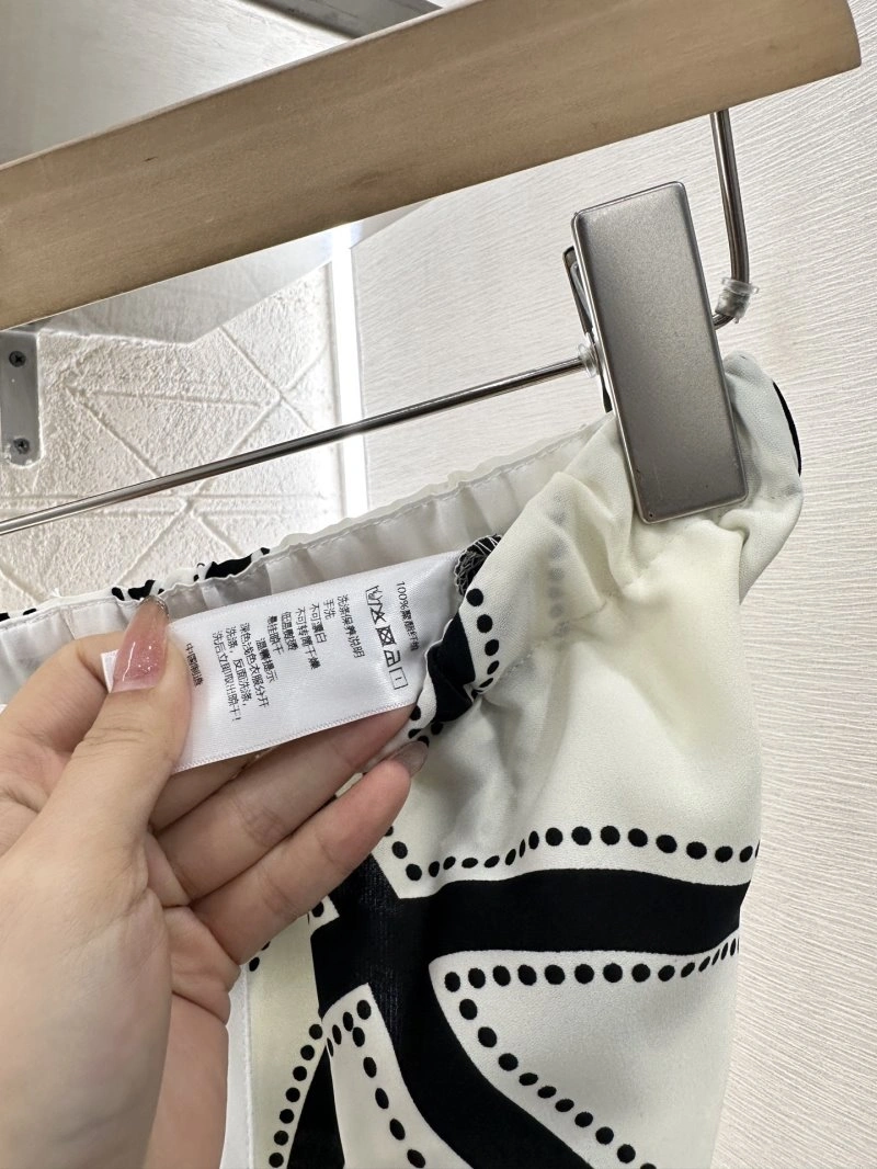 Value-priced Hermes Long Pants