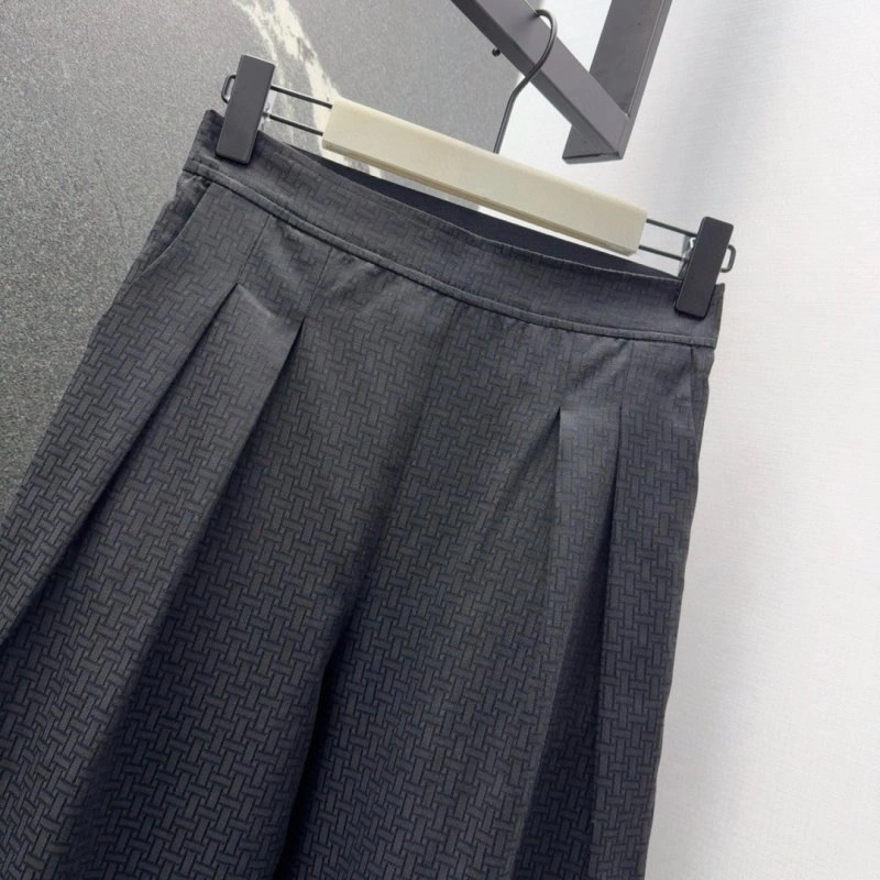 Value-priced Hermes Long Pants