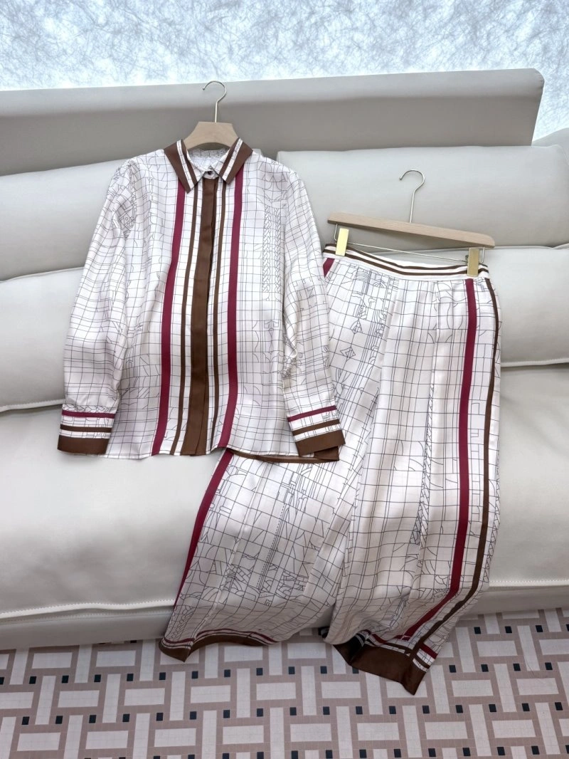 Indistinguishable Hermes Long Suits