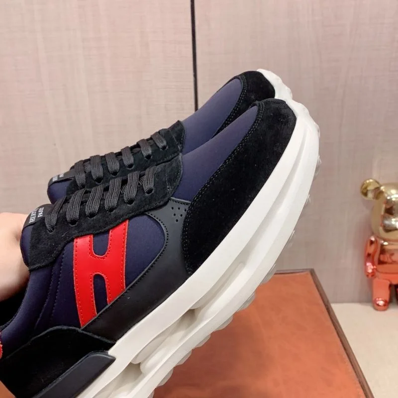 Accurate model Hermes Low Shoes