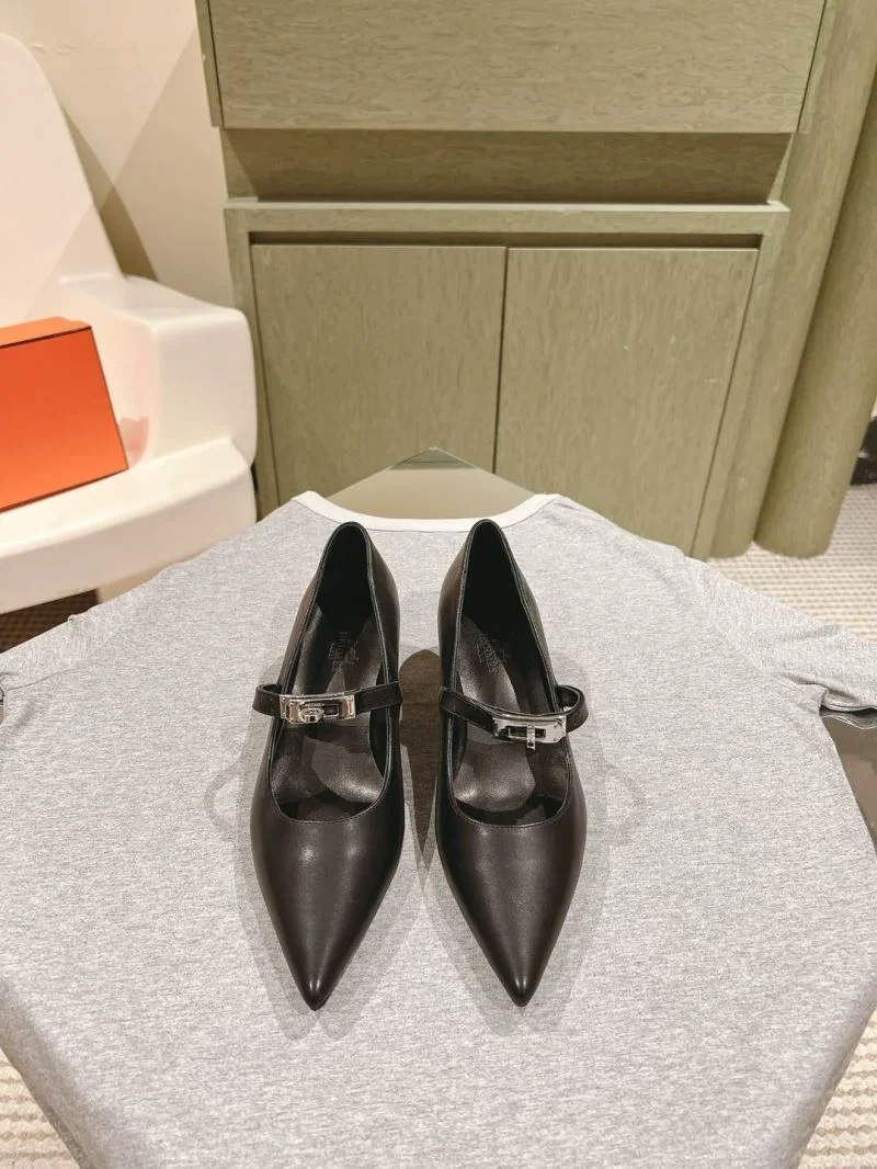 Hermes Low Shoes