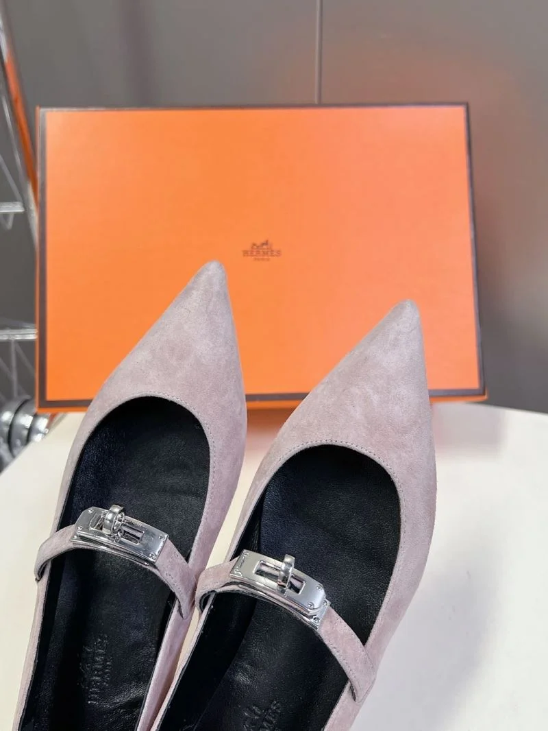Brand-authenticated Hermes Low Shoes