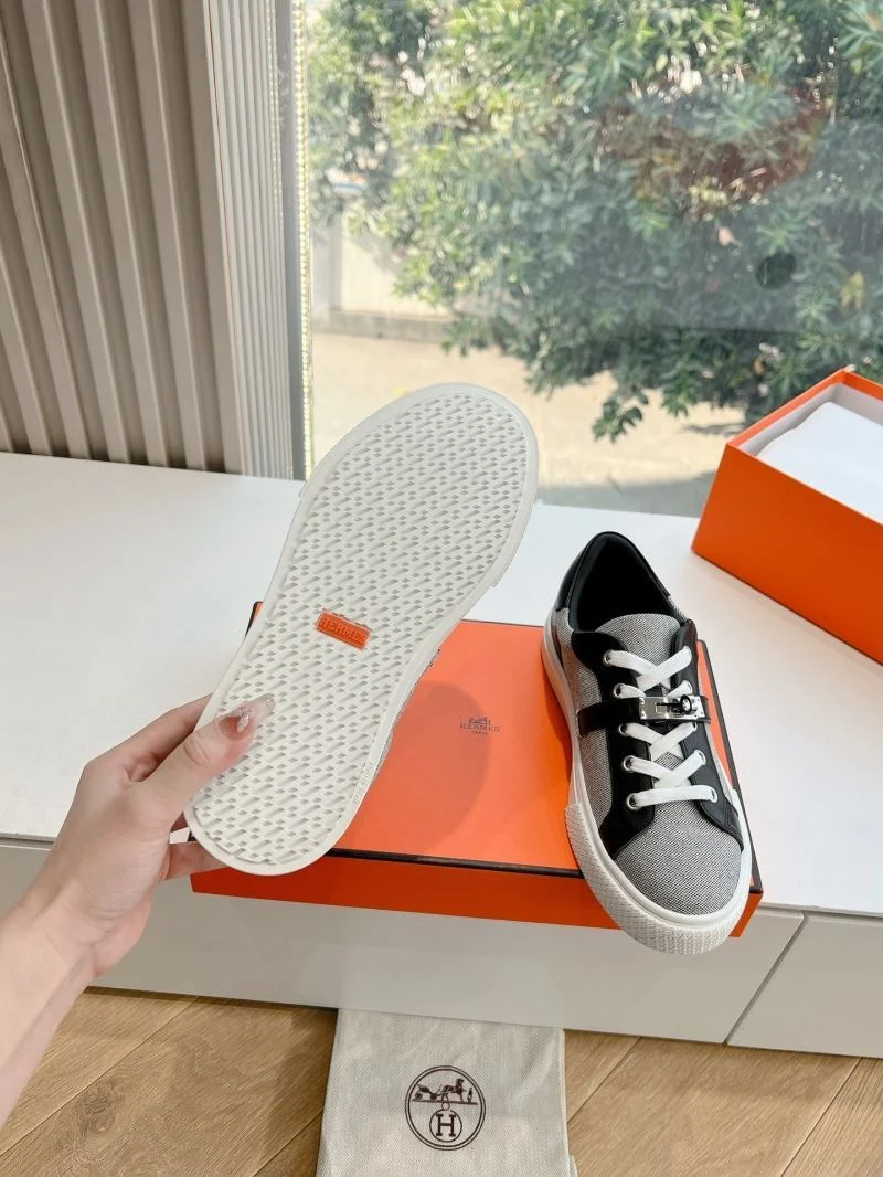 Bargain Hermes Low Shoes