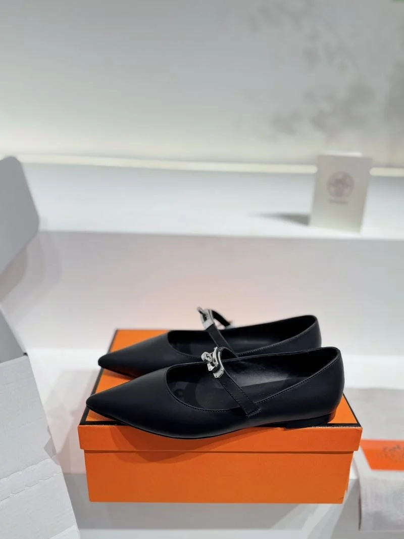 Exact replica Hermes Low Shoes
