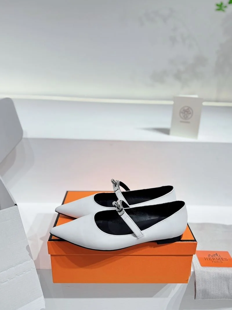 Bargain Hermes Low Shoes