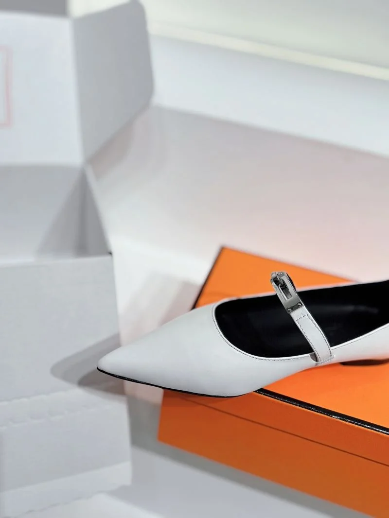 Bargain Hermes Low Shoes