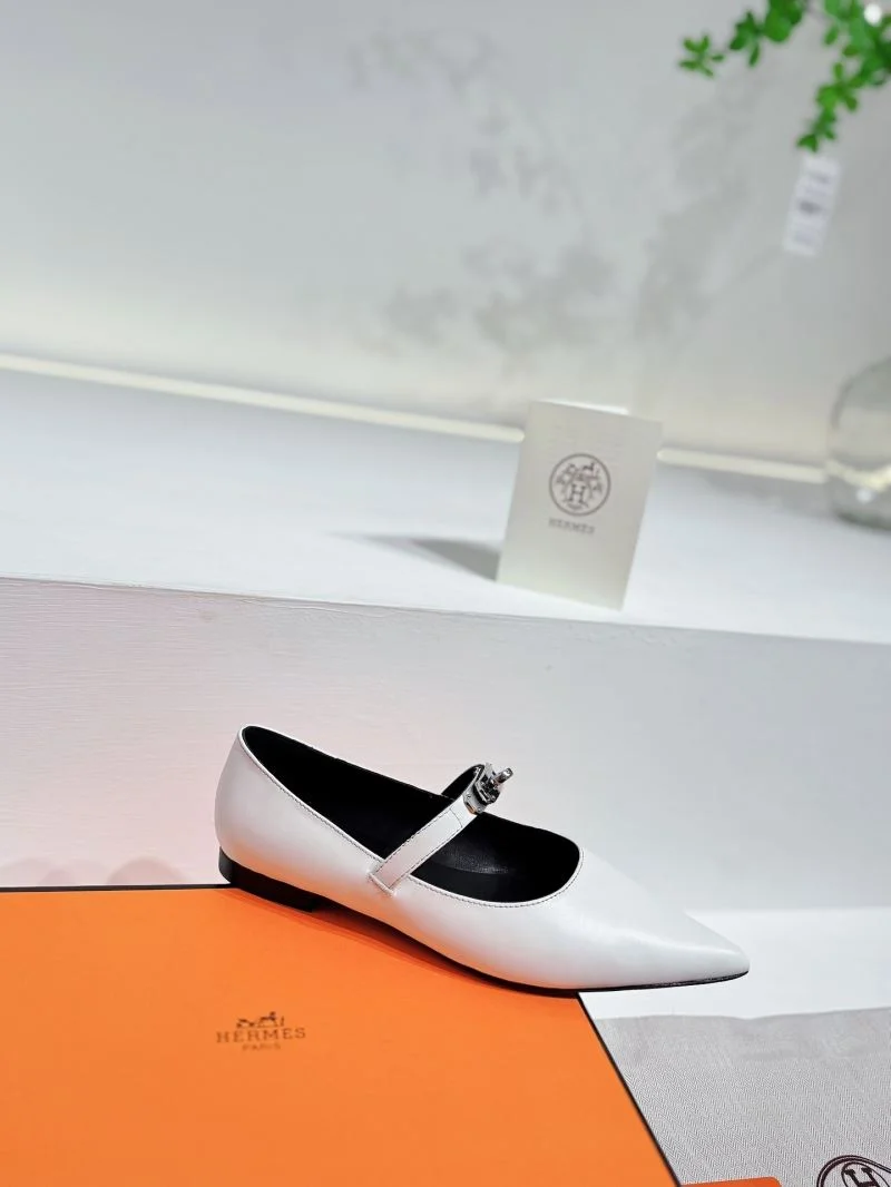 Bargain Hermes Low Shoes