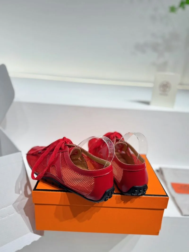 Accurate model Hermes Low Shoes