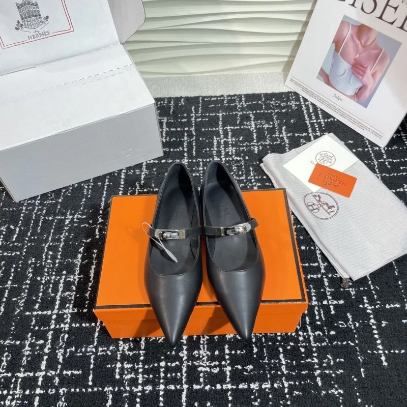 Exact replica Hermes Low Shoes