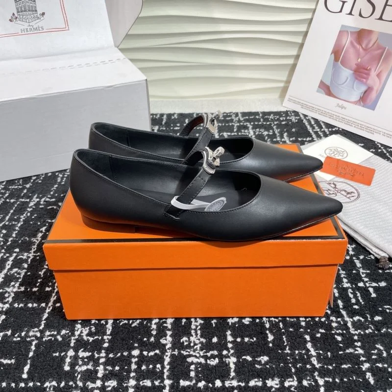 Exact replica Hermes Low Shoes