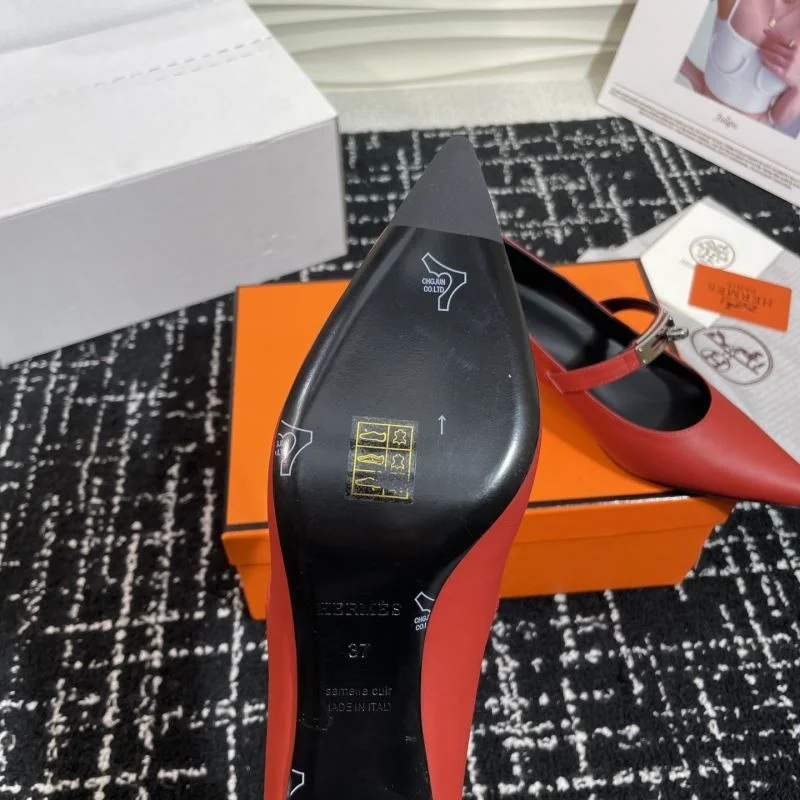 Indistinguishable Hermes Low Shoes
