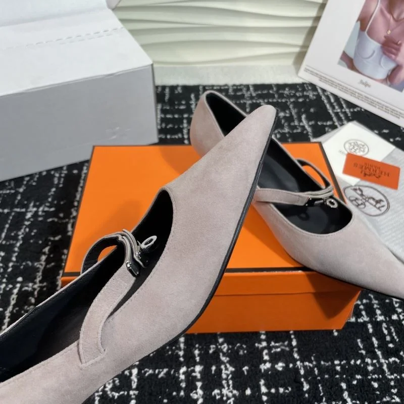 Inexpensive Hermes Low Shoes