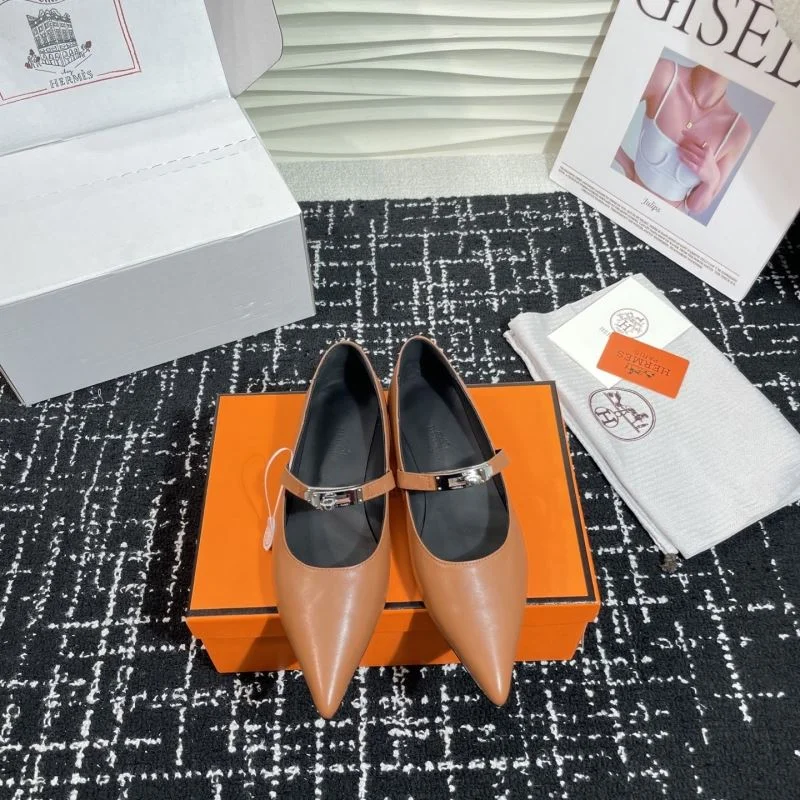 Value-priced Hermes Low Shoes