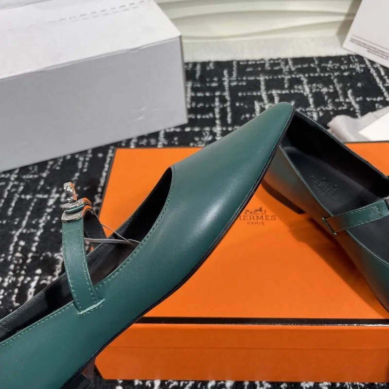 Low-cost Hermes Low Shoes