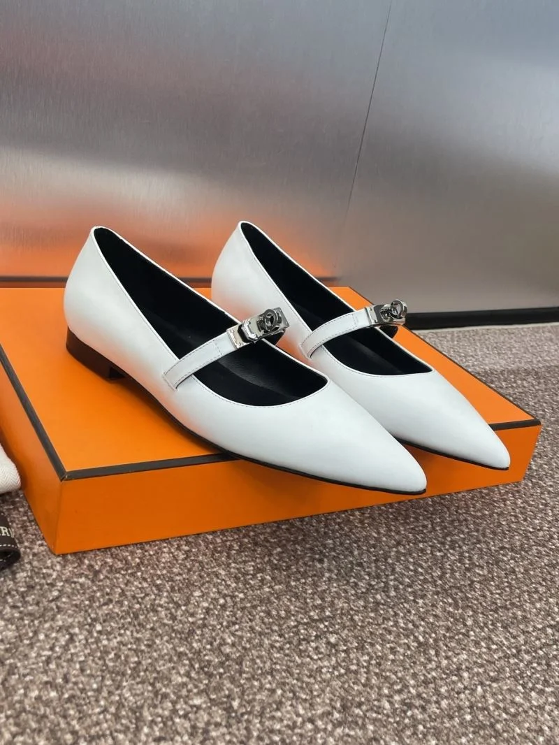 Bargain Hermes Low Shoes