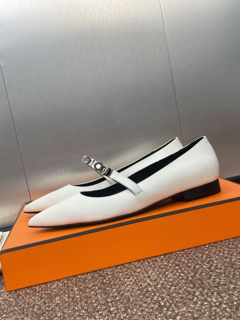 Bargain Hermes Low Shoes