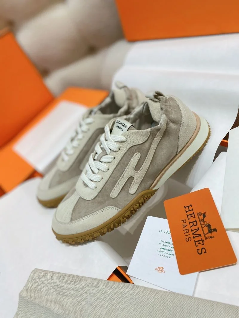 Accurate model Hermes Low Shoes