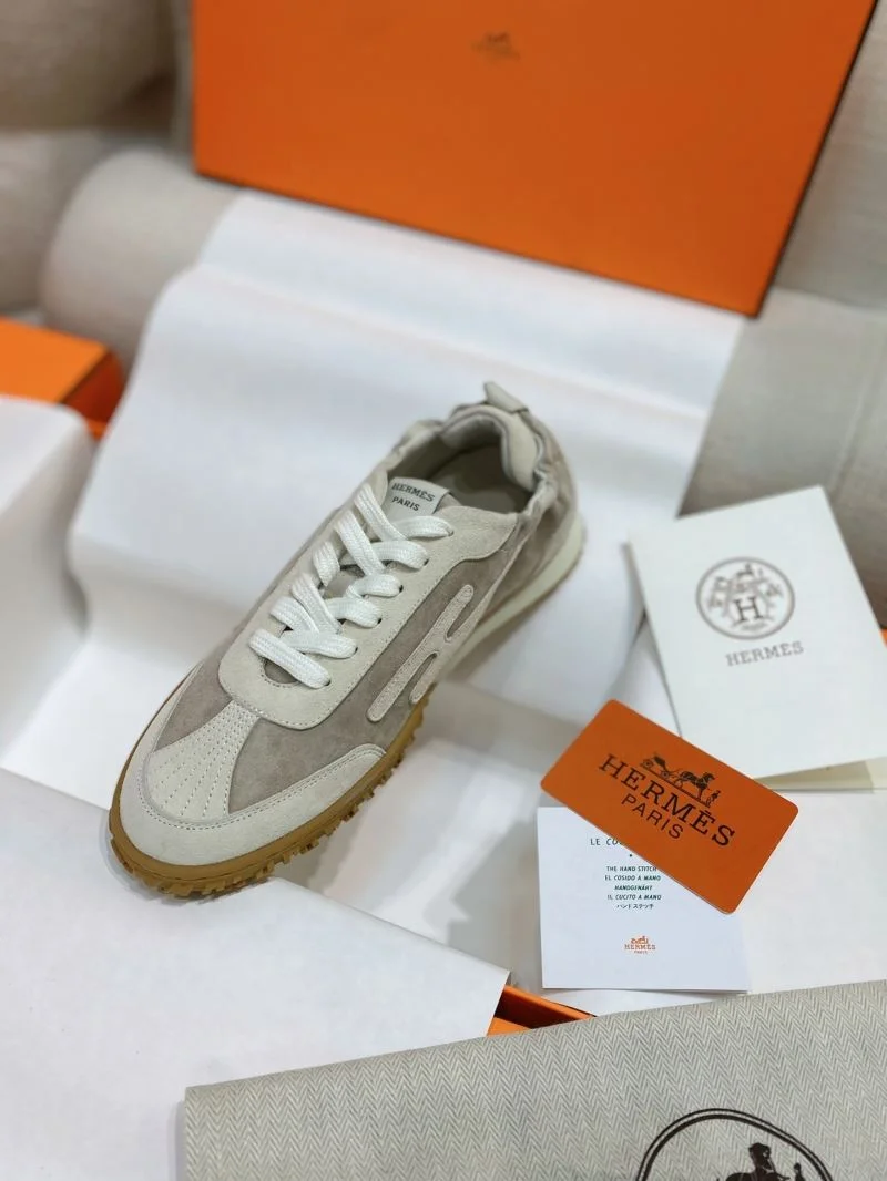 Accurate model Hermes Low Shoes