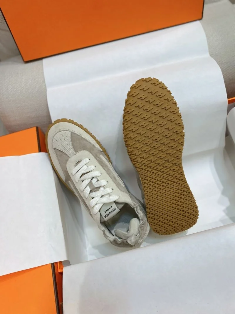Accurate model Hermes Low Shoes