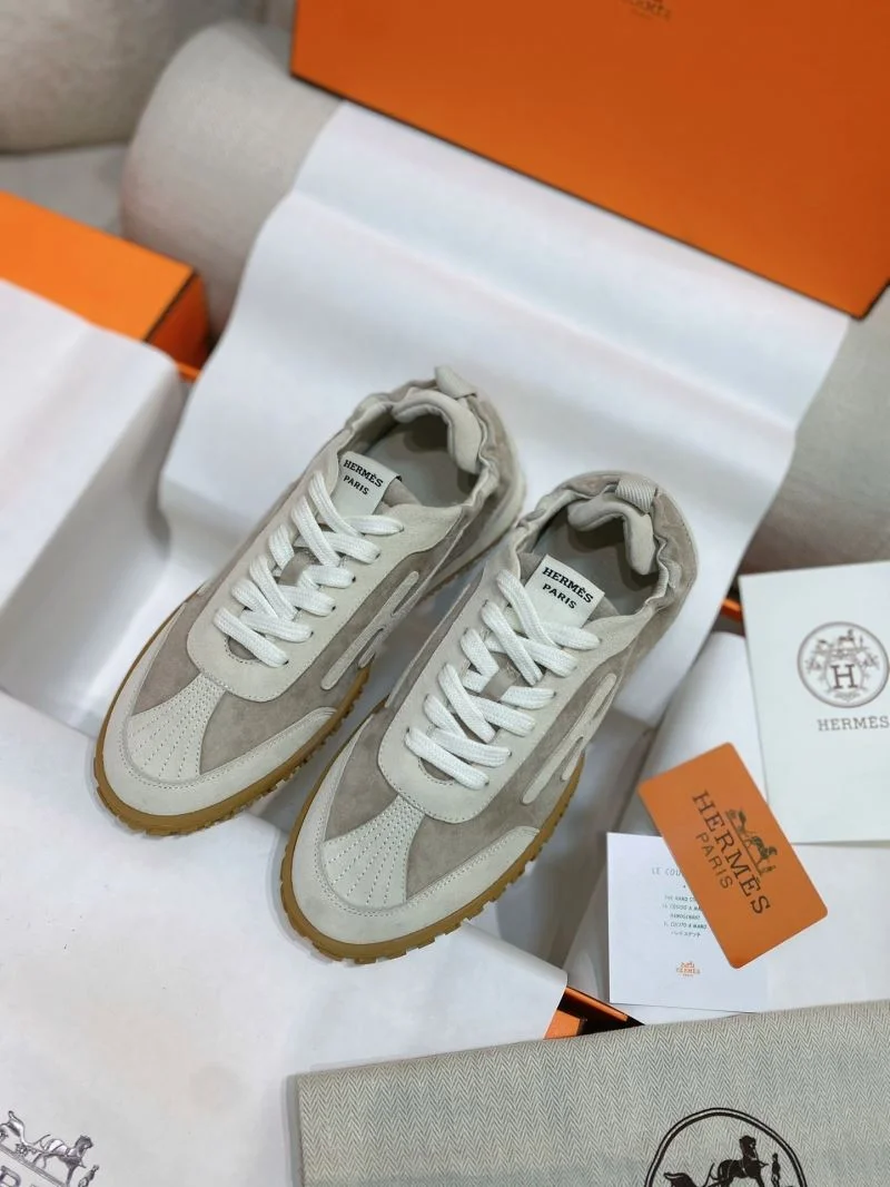 Accurate model Hermes Low Shoes