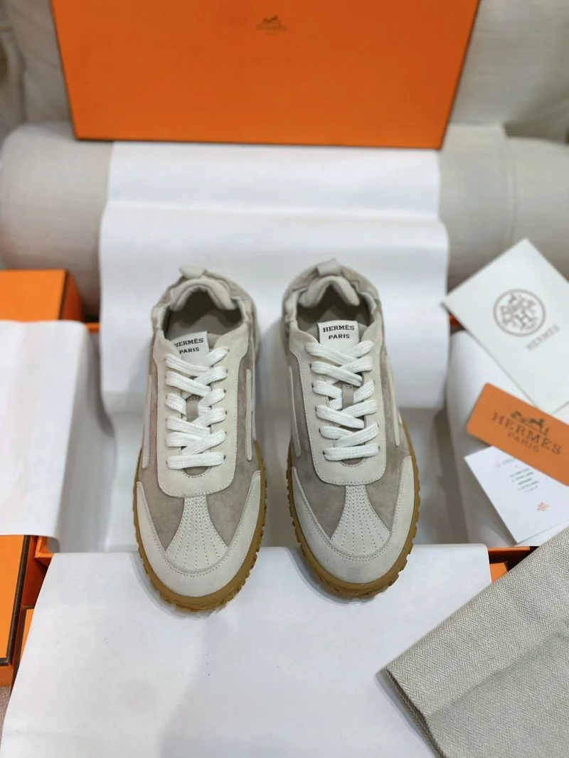 Accurate model Hermes Low Shoes