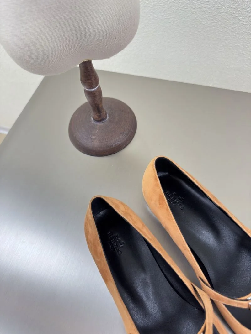 Low-cost Hermes Low Shoes