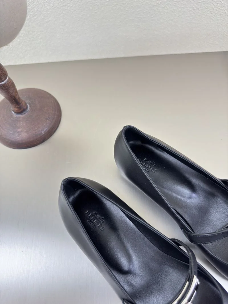 Top mirror Hermes Low Shoes