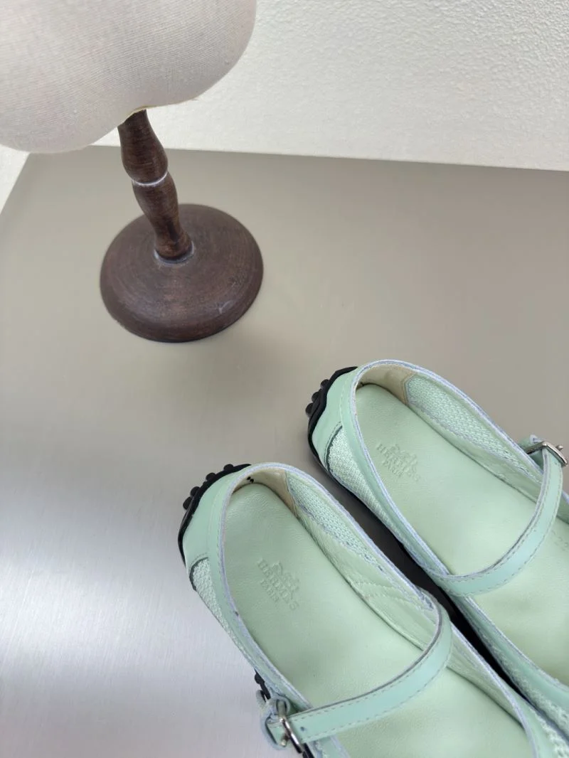 Brand-authenticated Hermes Low Shoes