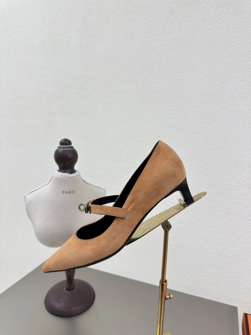 Exact replica Hermes Low Shoes